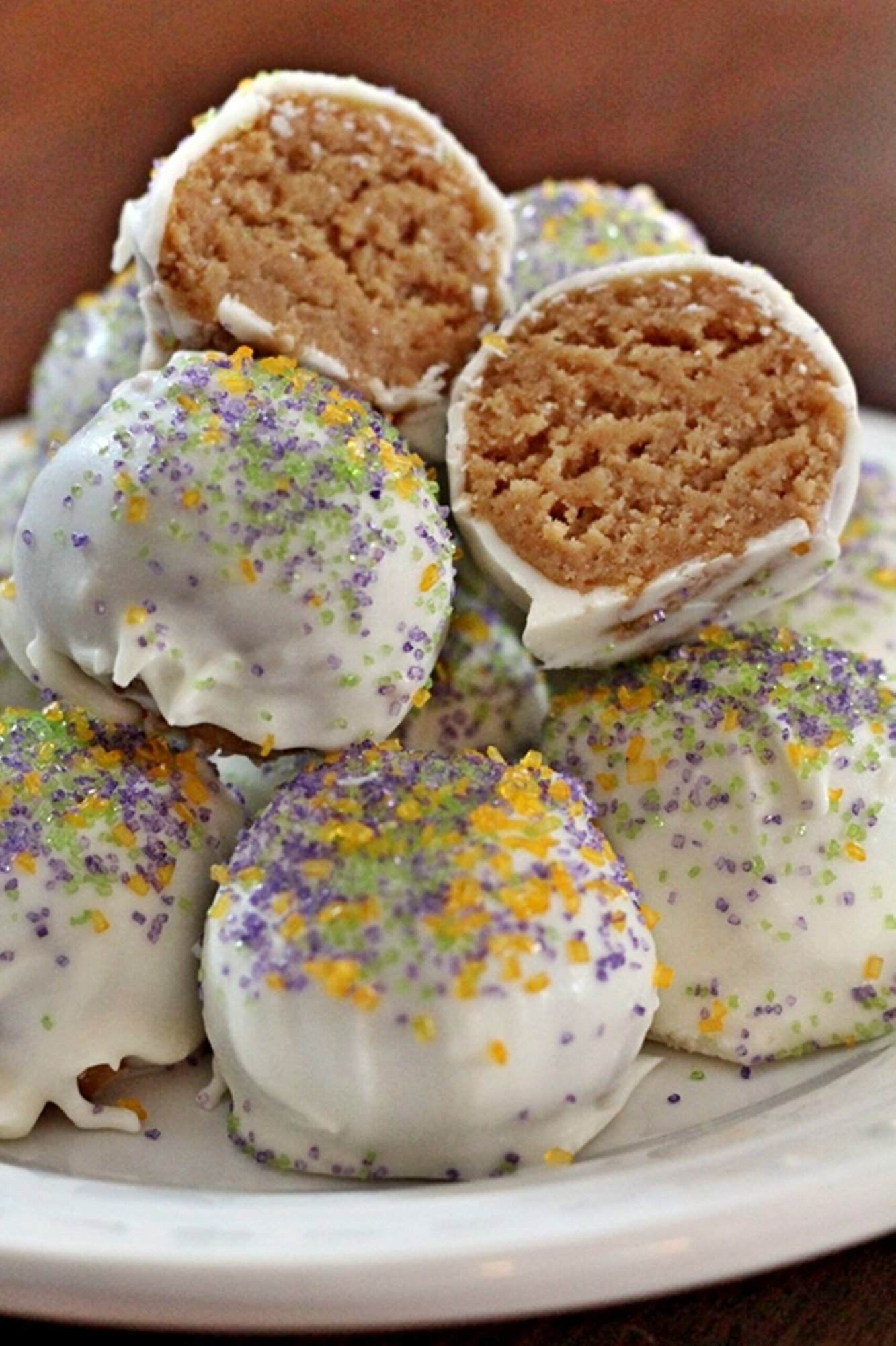 Mardi Gras King Cake Oreo Truffles - Jam Hands