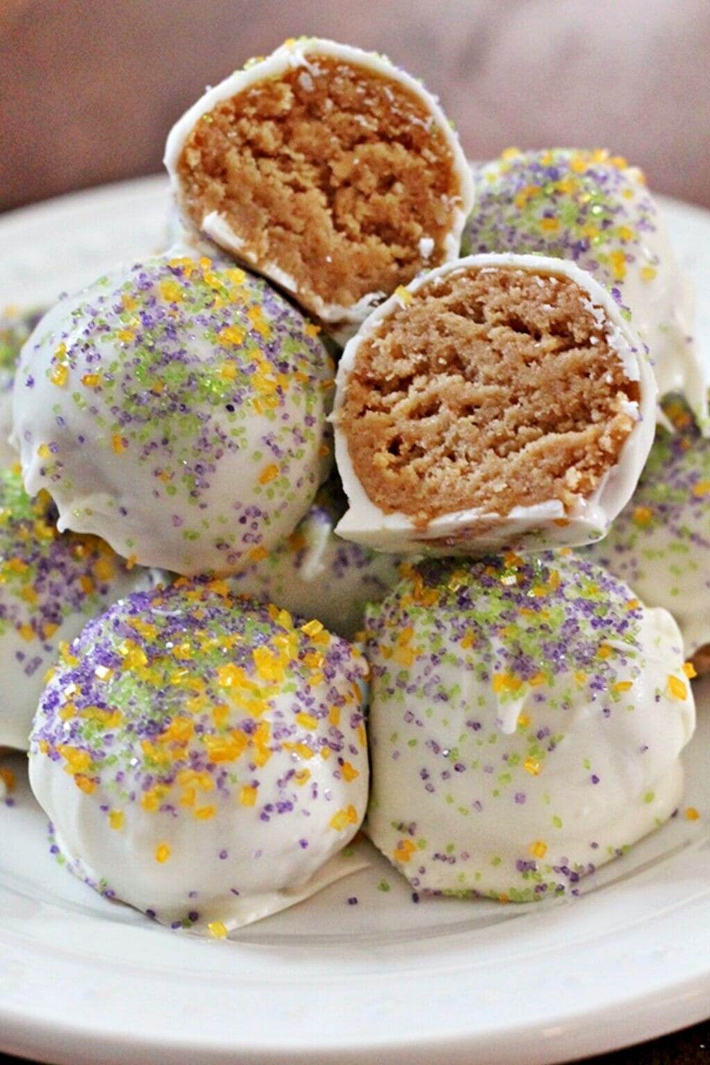 Mardi Gras King Cake Oreo Truffles - Jam Hands